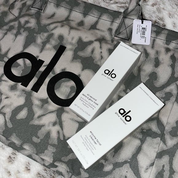 ALO Yoga | Skincare | Nwt Alo Skincare Tote Bundle | Poshmark